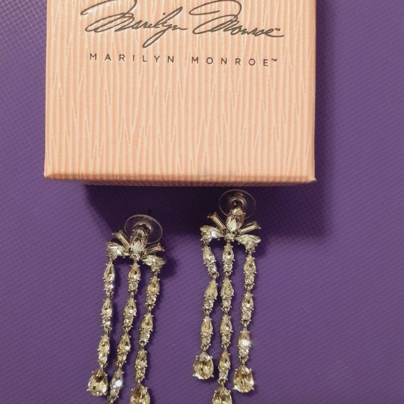 MARILYN MONROE JTV | Jewelry | Marilyn Monroe Replica Earring Of Ones ...